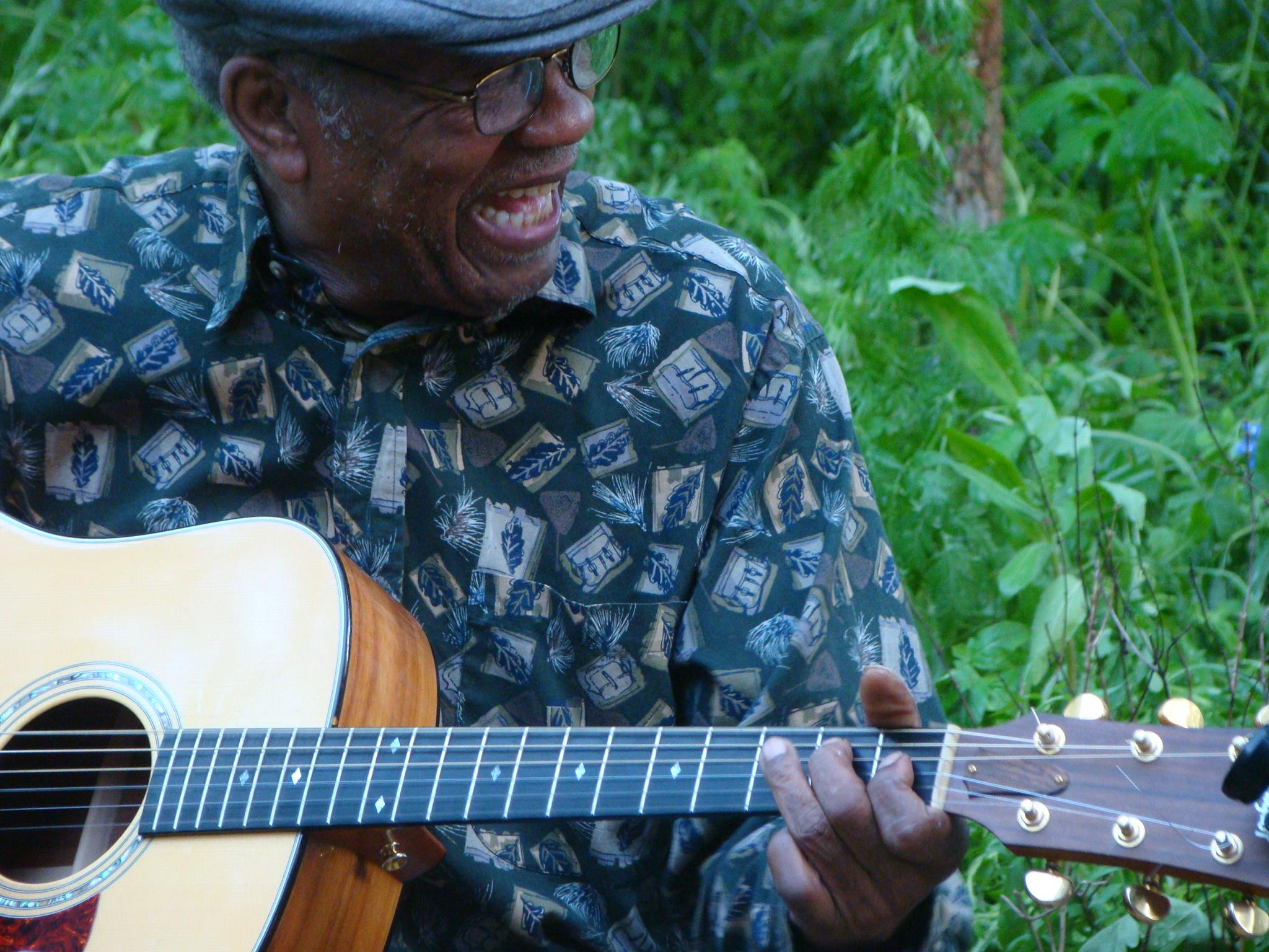 Popular Music and Culture in Austin, Texas. Talking with the Blues ...